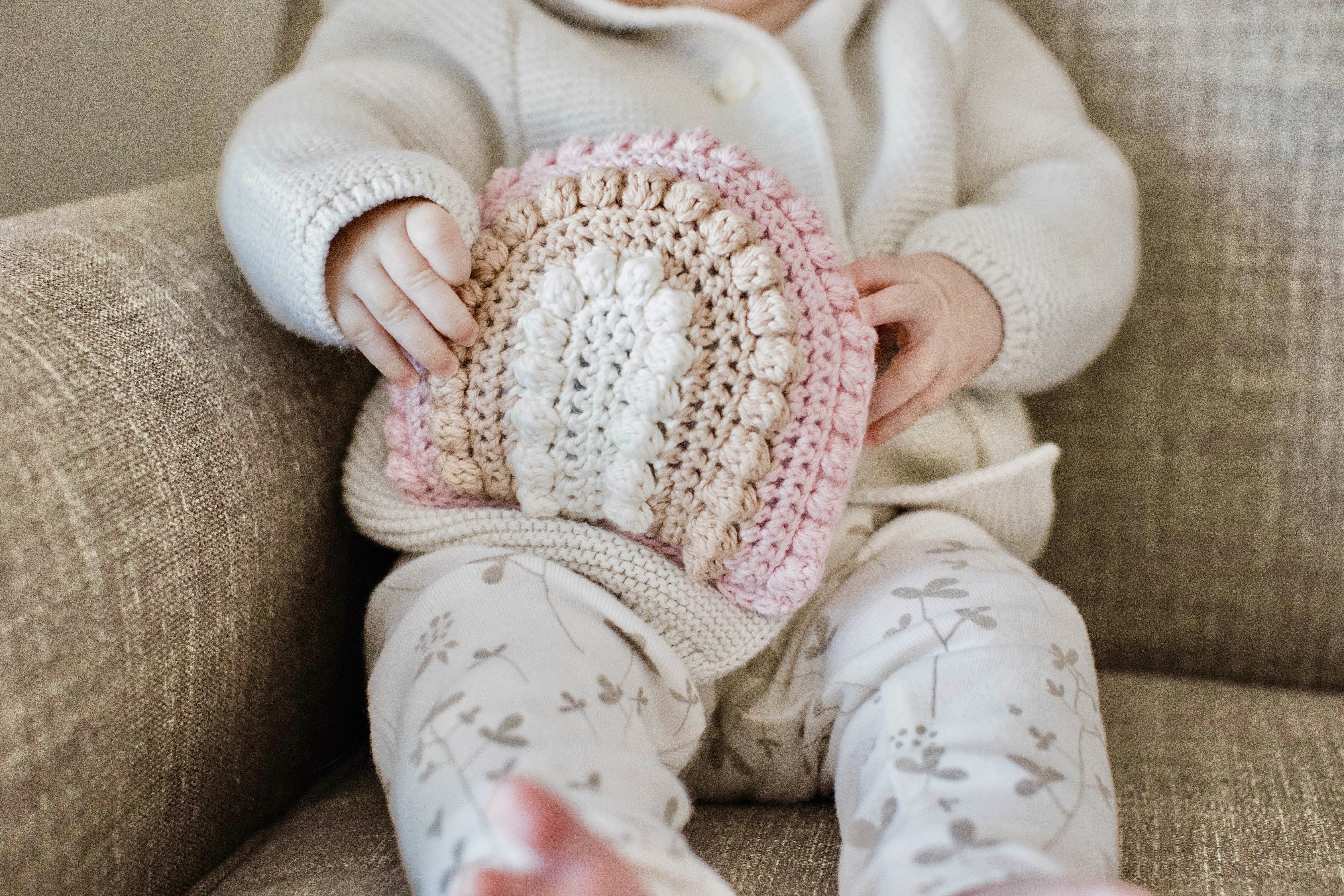 How To Make Product Tags For Crochet Businesses - DIY Beanie Tags - A ...