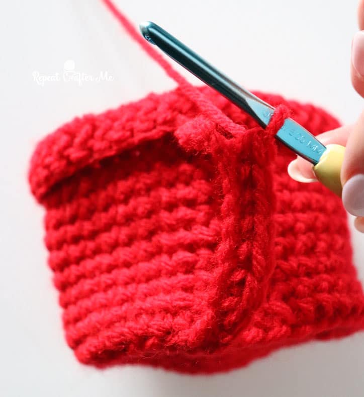 How to Crochet a Cute Mini Mug Basket- Free Crochet Pattern